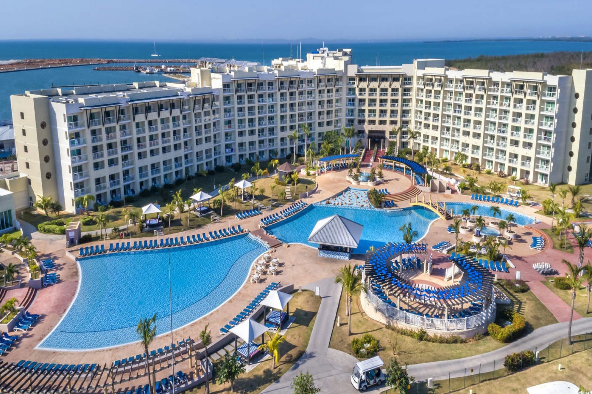 Tailor-made tours, packages, hotels, cars Melia Marina Varadero ...