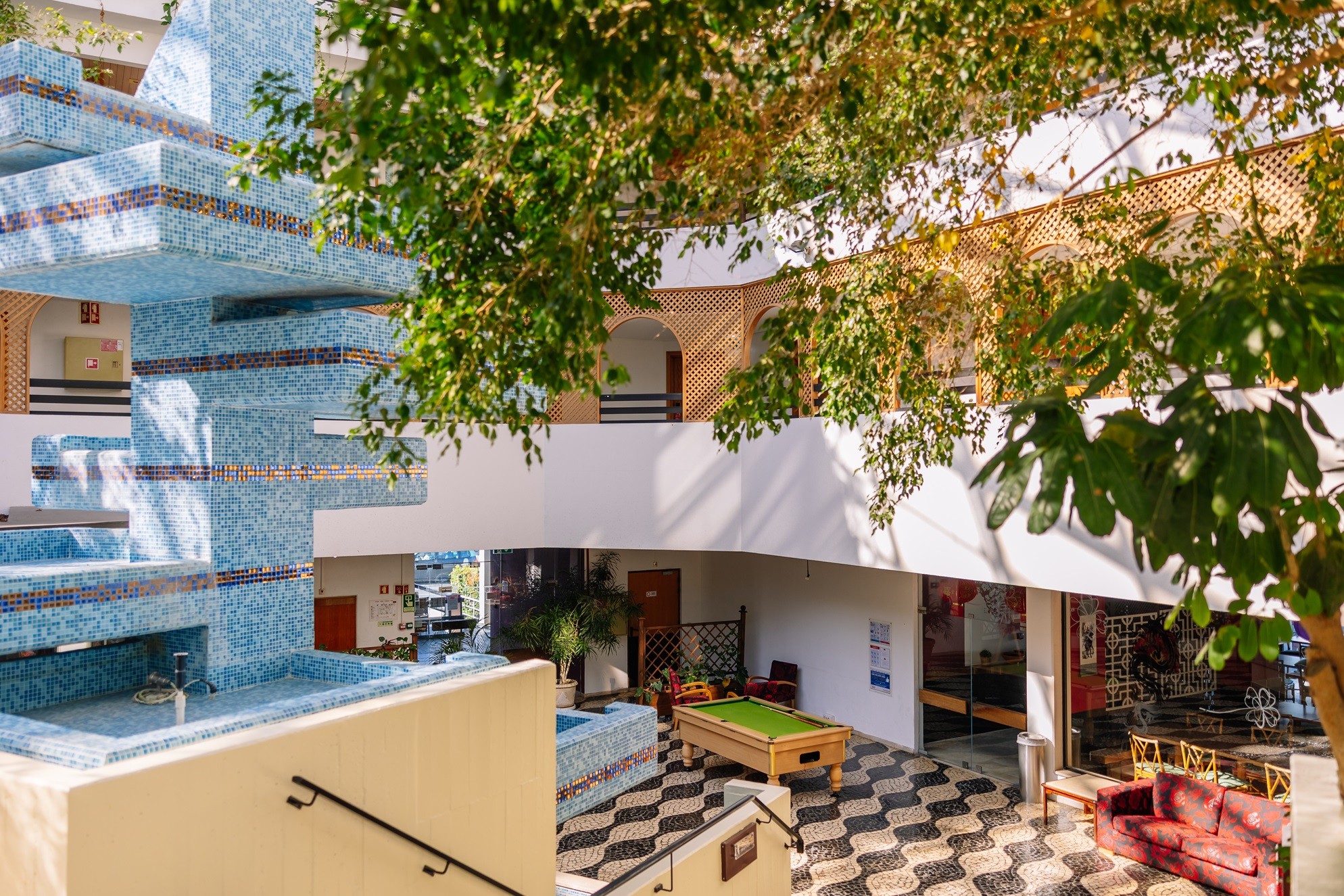 Tailor-made tours, packages, hotels, cars Muthu Oura Prata Hotel